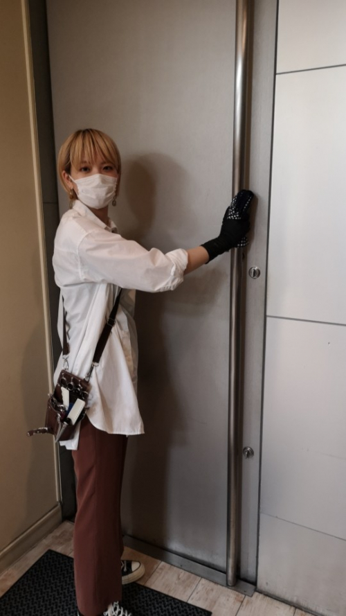 塗って拭くだけで抗菌バリアー