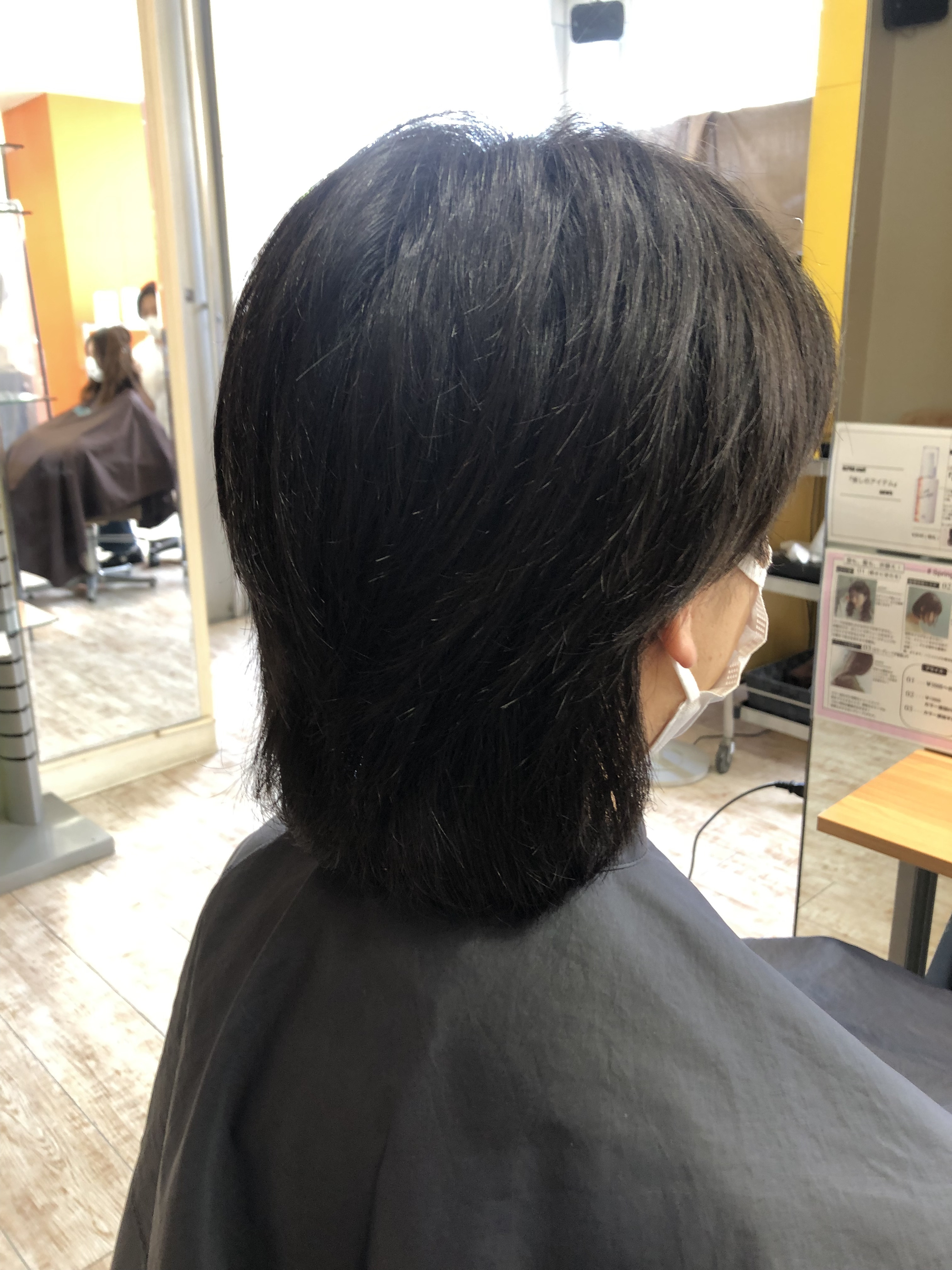 刈り上げと襟足があるスタイルの印象の違い