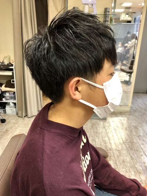 ナチュラルなツーブロックで清潔感ヘアに！